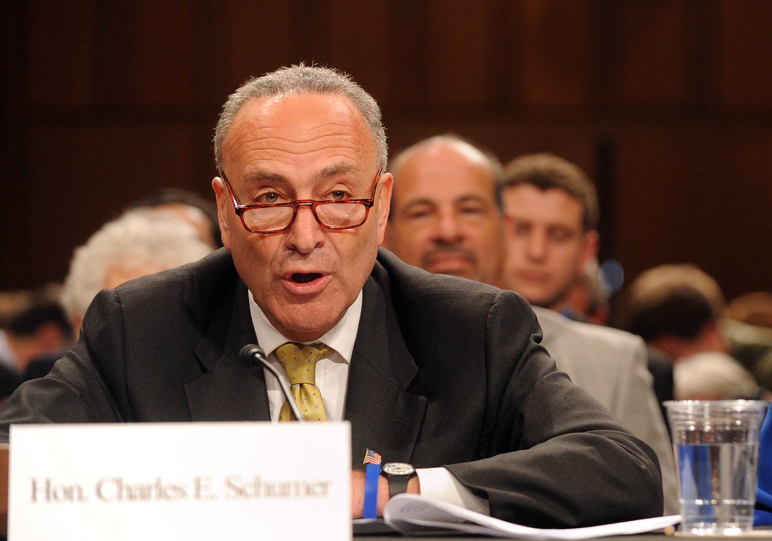 Сенаторы Шумер и Энджел выступили против сделки с Ираном. Обсуждение на ...